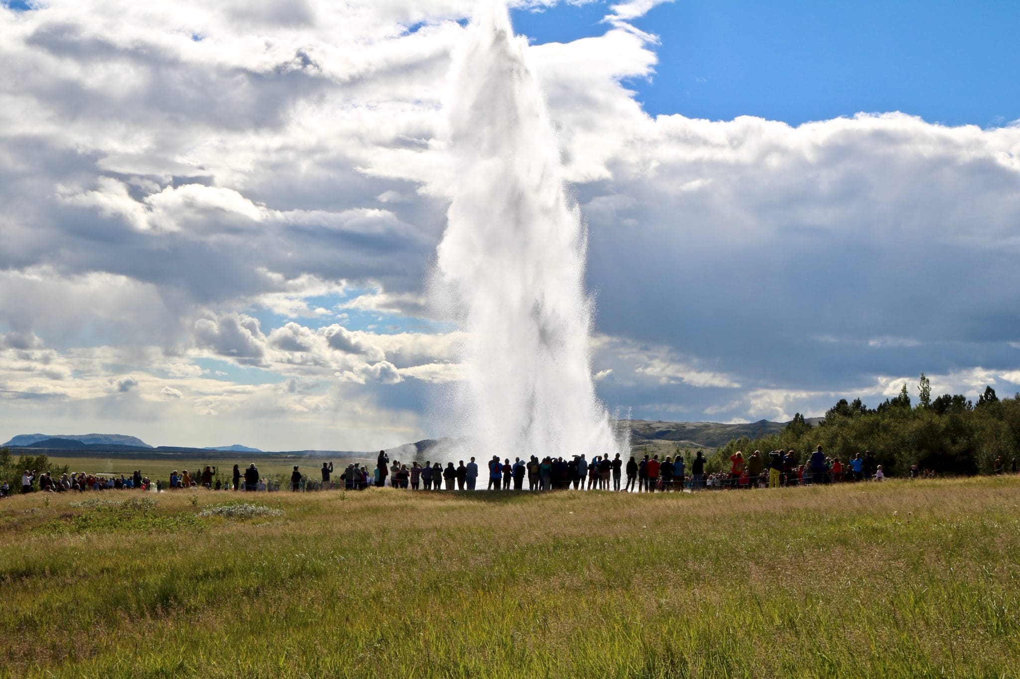 Flying Iceland Air: My Experiences and Travel Tips