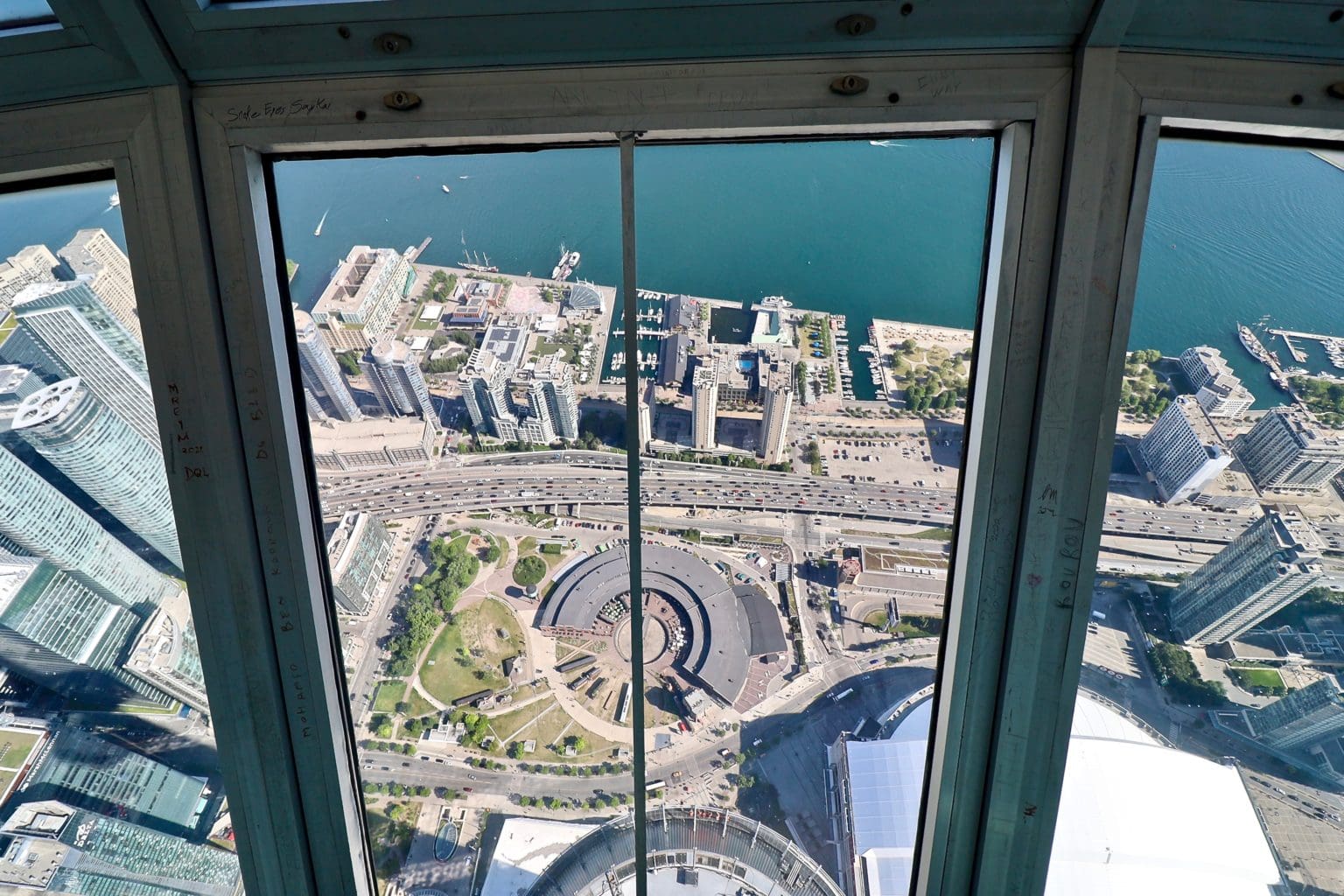Breathtaking Views: Main Observation Deck vs CN Tower Skypod