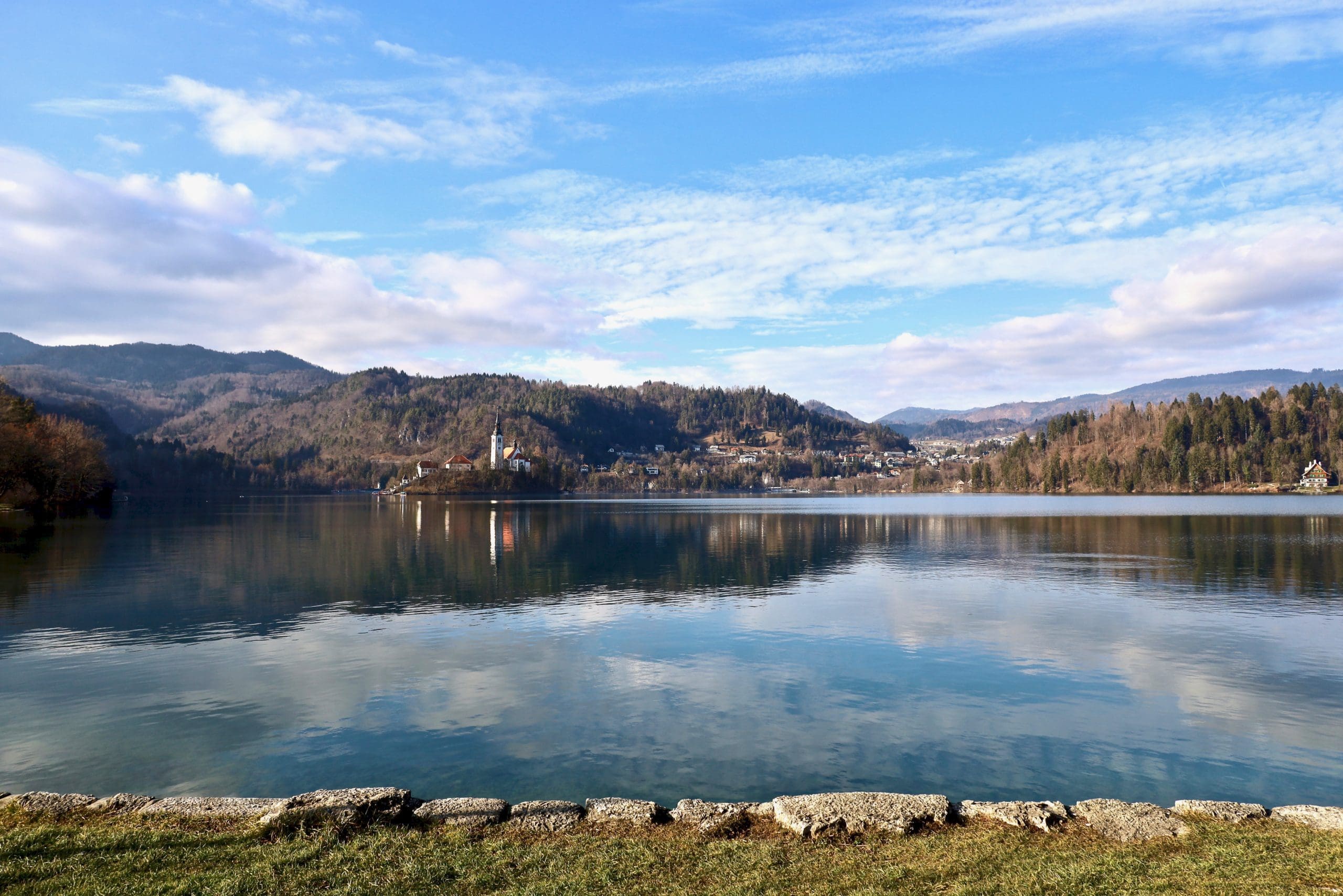 Walk from Lesce-Bled Train Station to Lake Bled: Distance & Time