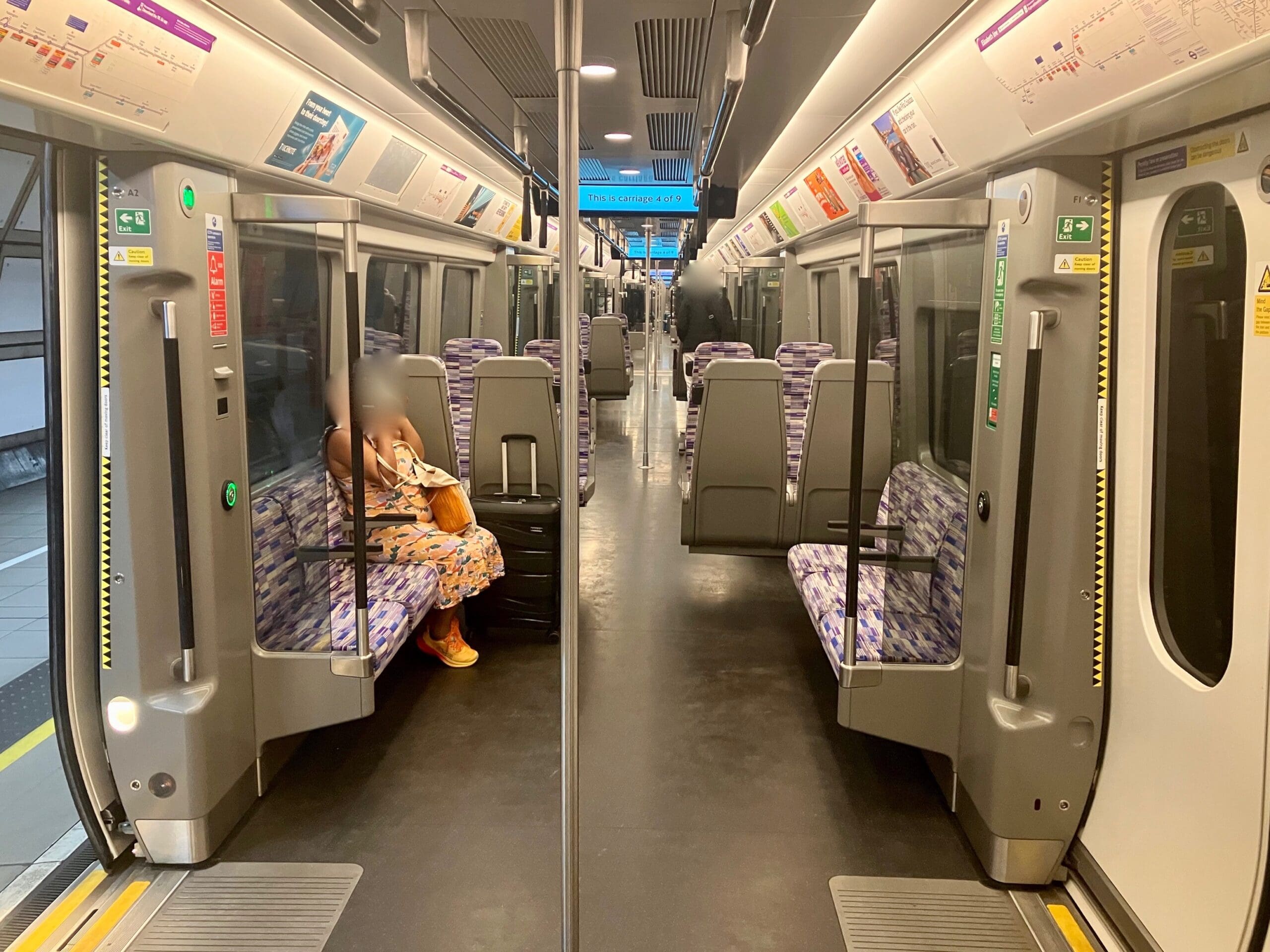 Walking to the Holiday Inn Express Heathrow T4 - A Hotel Guide