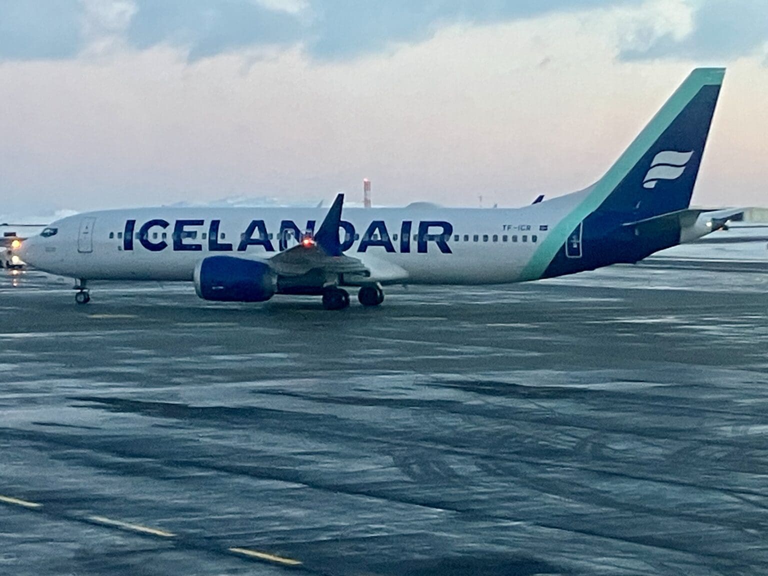 Flying Iceland Air: My Experiences and Travel Tips