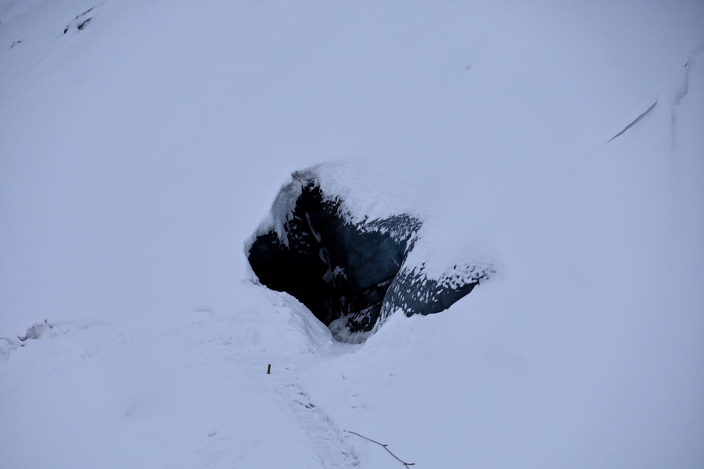 Exploring Iceland’s Katla Ice Cave: A Stunning Winter Adventure