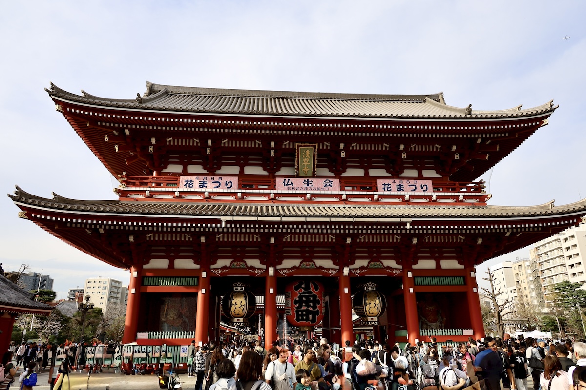 Visiting Tokyo's Iconic Sensoji Temple: Guide & Itinerary